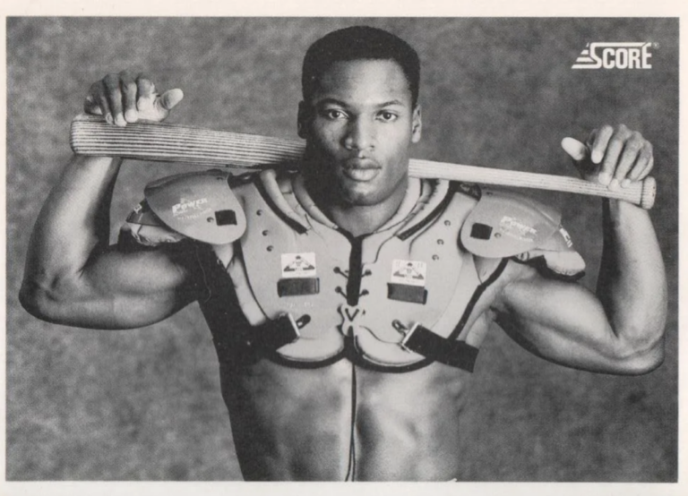4 Bo Jackson Baseball Cards Every Collector Needs in Their Stash (& 1 ...